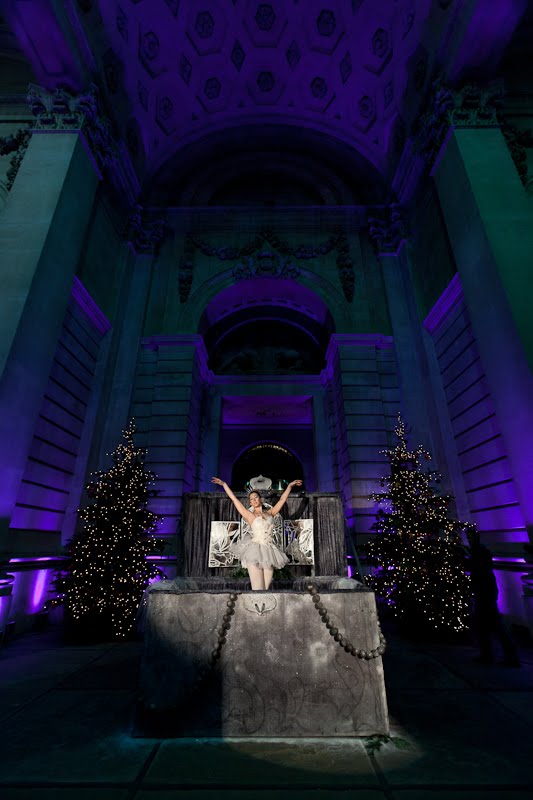 The Snow Queen casts a spell over the heart of the City - Golden Goose